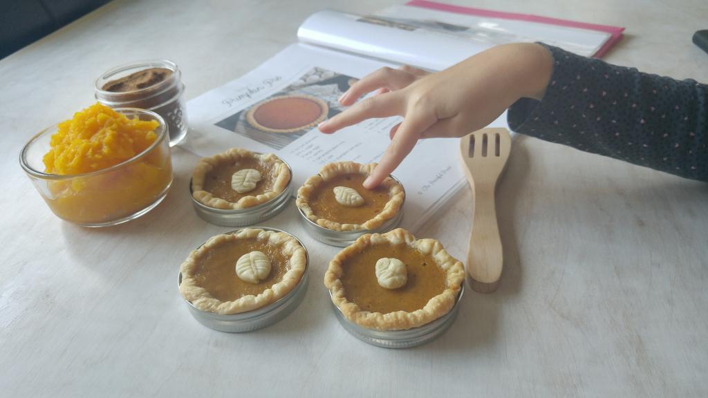 HomeSchool Early Learning - Pumpkins and Pies | Reaching Happy