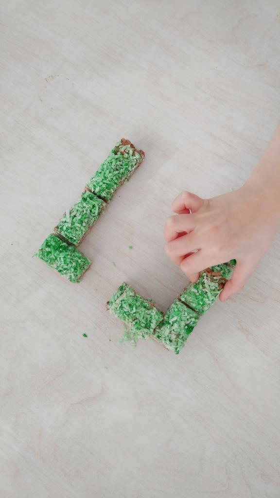 Build a Sod House replica | Reaching Happy